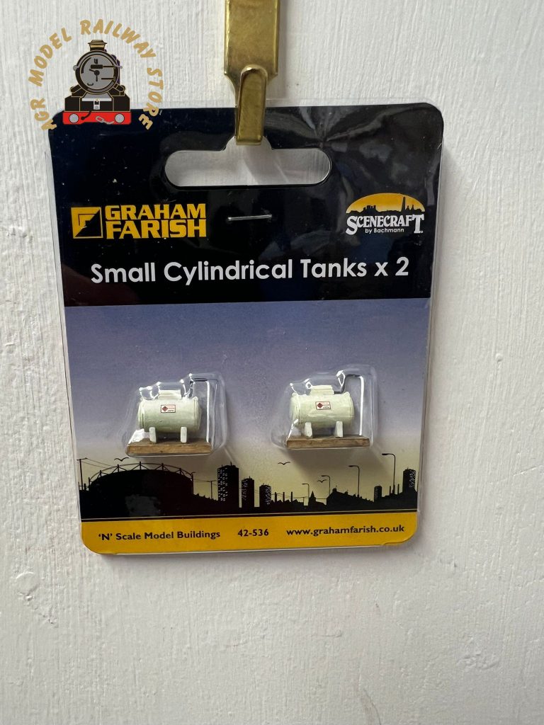 Graham Farish 42-536 N Gauge Two Domestic/Small Industrial Tanks – AGR ...
