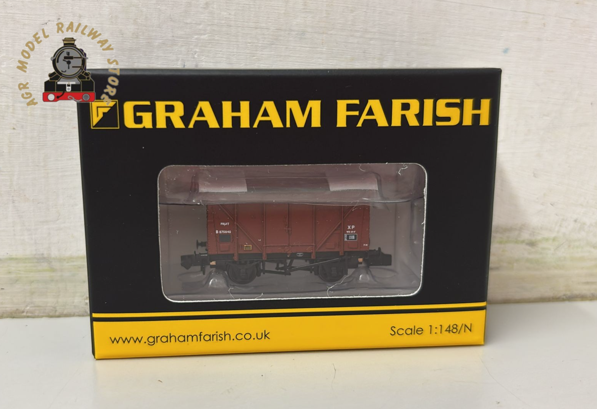 Graham Farish 377-626C BR 12T Plywood Fruit Van BR Bauxite – AGR Model ...